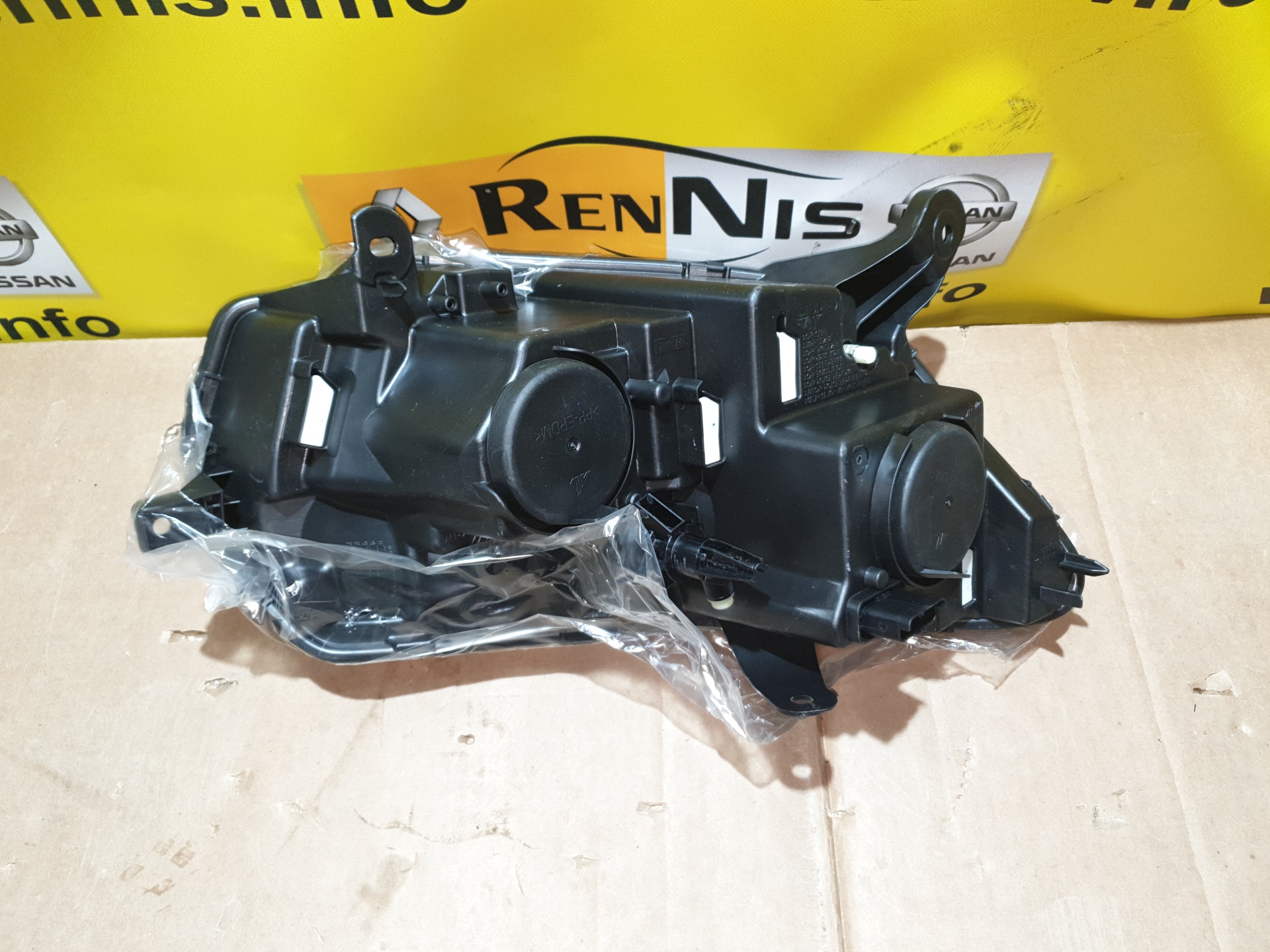 Рено Сандеро II Renault Sandero SW 2015г