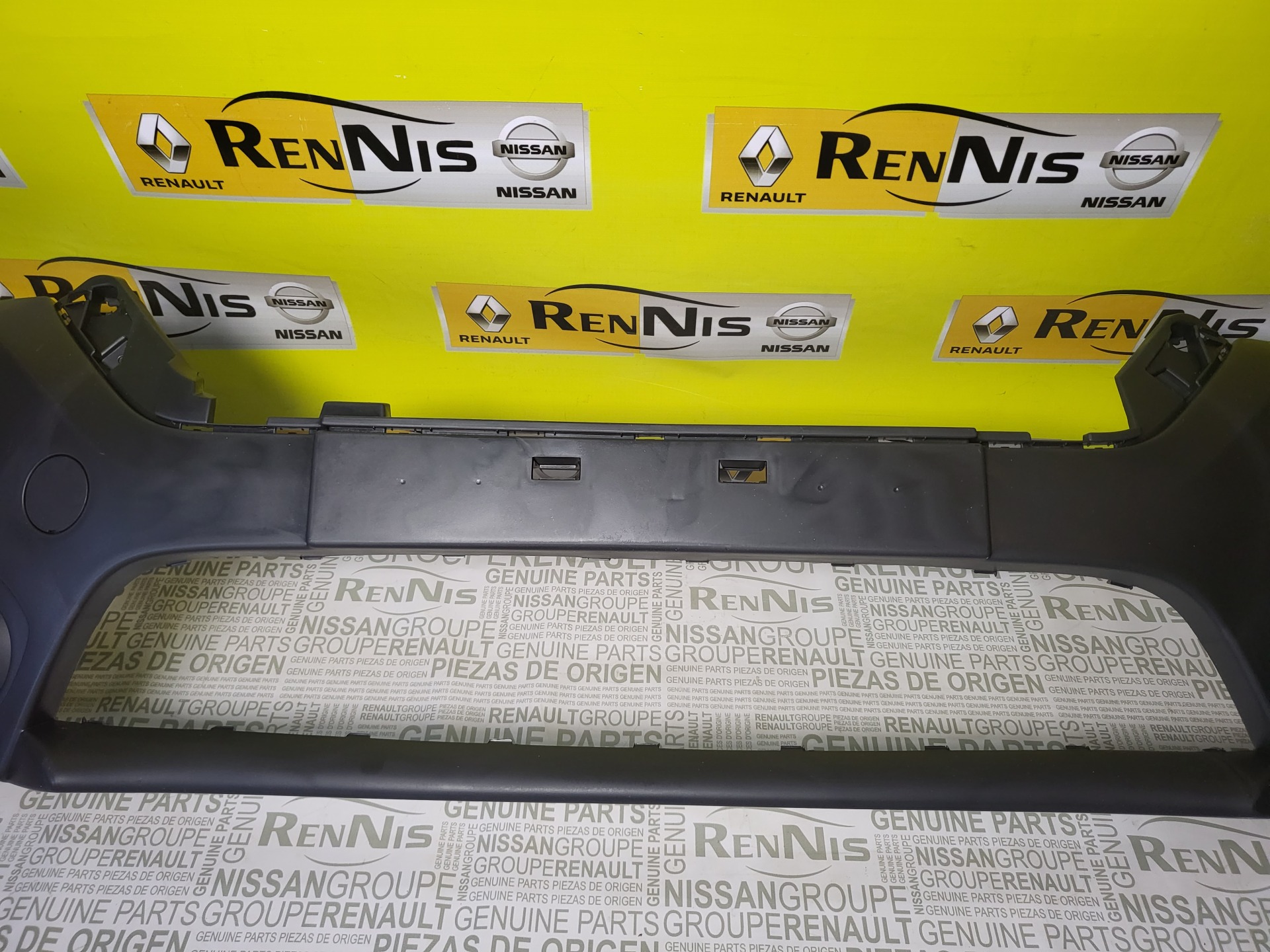 Рено Доккер усилитель бампера металлический новый аналог 752107934R