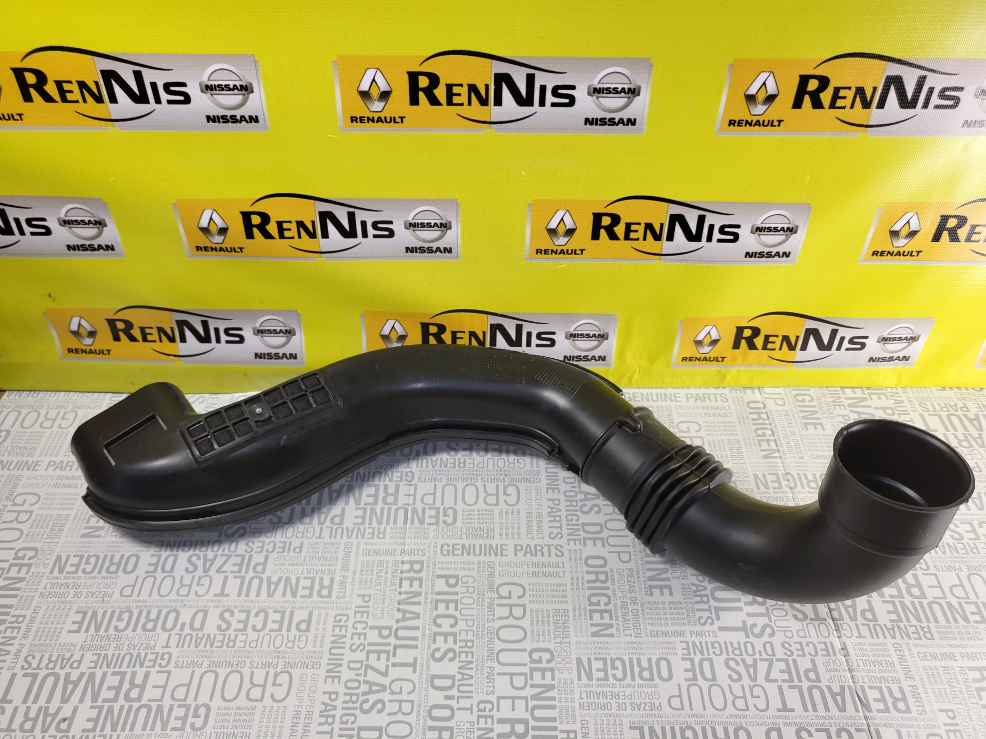 Рено Каптур патрубок воздухозаборника новый оригинал 960155900R